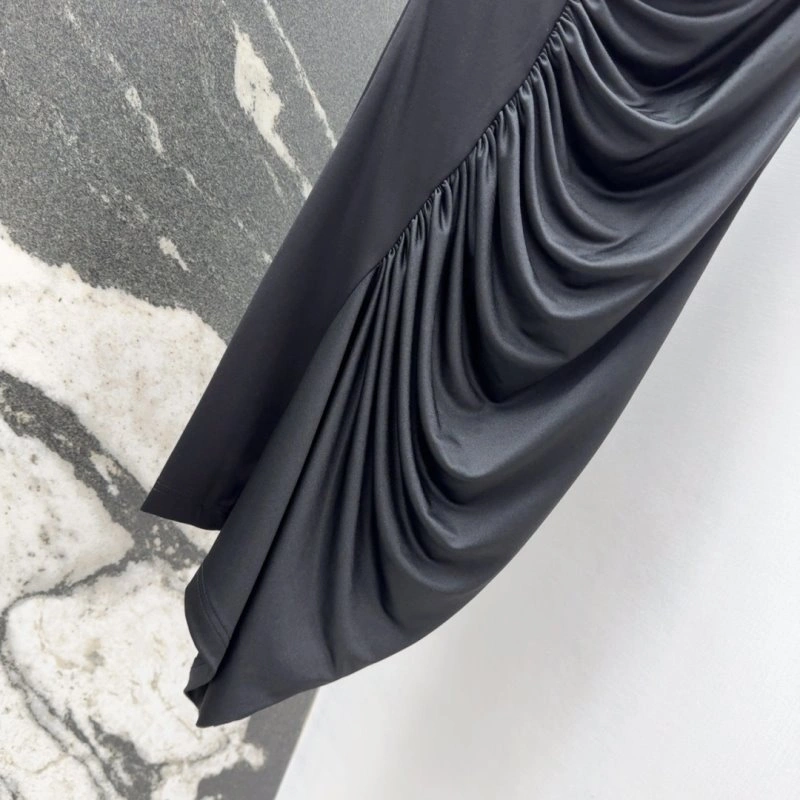 Accurate model Unclassified Brand Dress