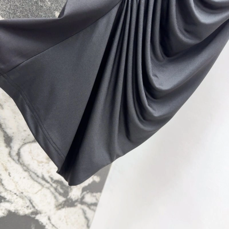 Accurate model Unclassified Brand Dress