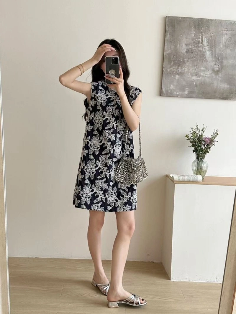 Legit Unclassified Brand Dress