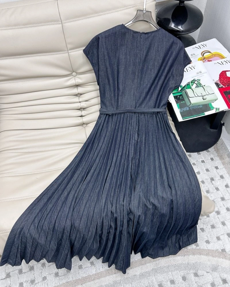 Budget-friendly Unclassified Brand Dress