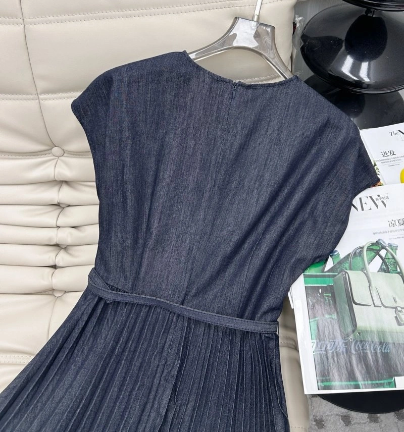 Budget-friendly Unclassified Brand Dress