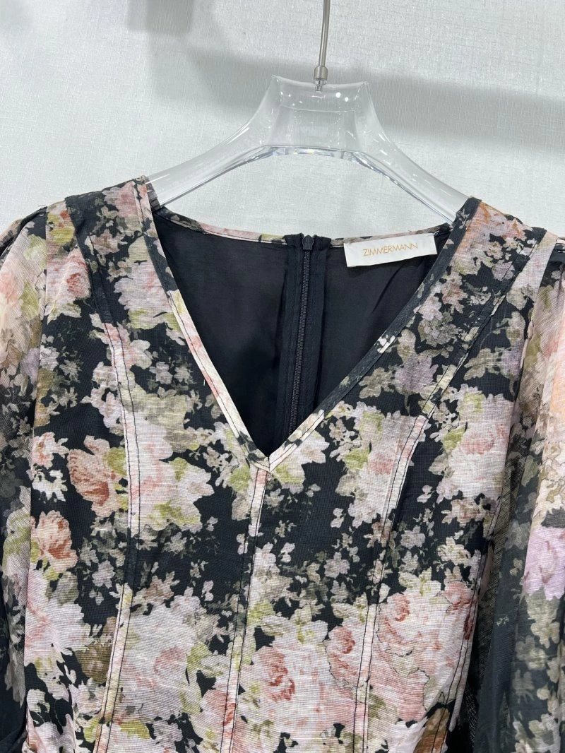 Cut-rate Unclassified Brand Dress