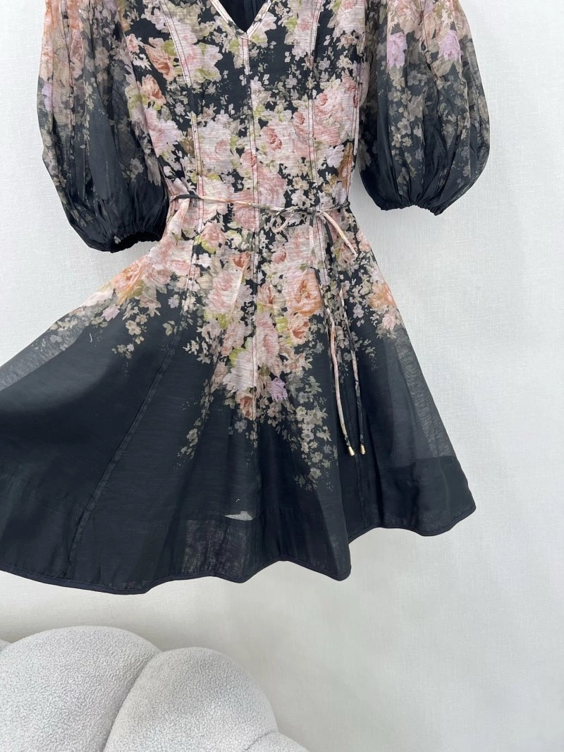 Cut-rate Unclassified Brand Dress