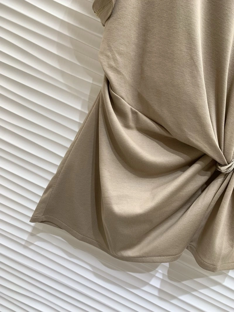 Indistinguishable Unclassified Brand Dress