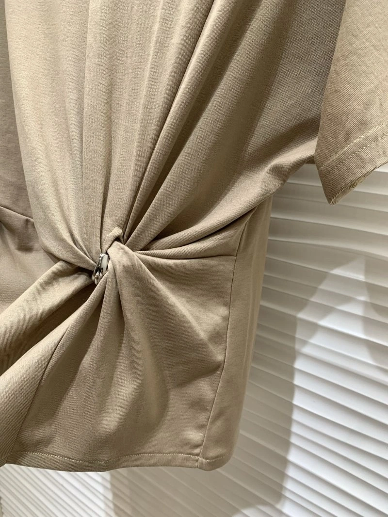 Indistinguishable Unclassified Brand Dress