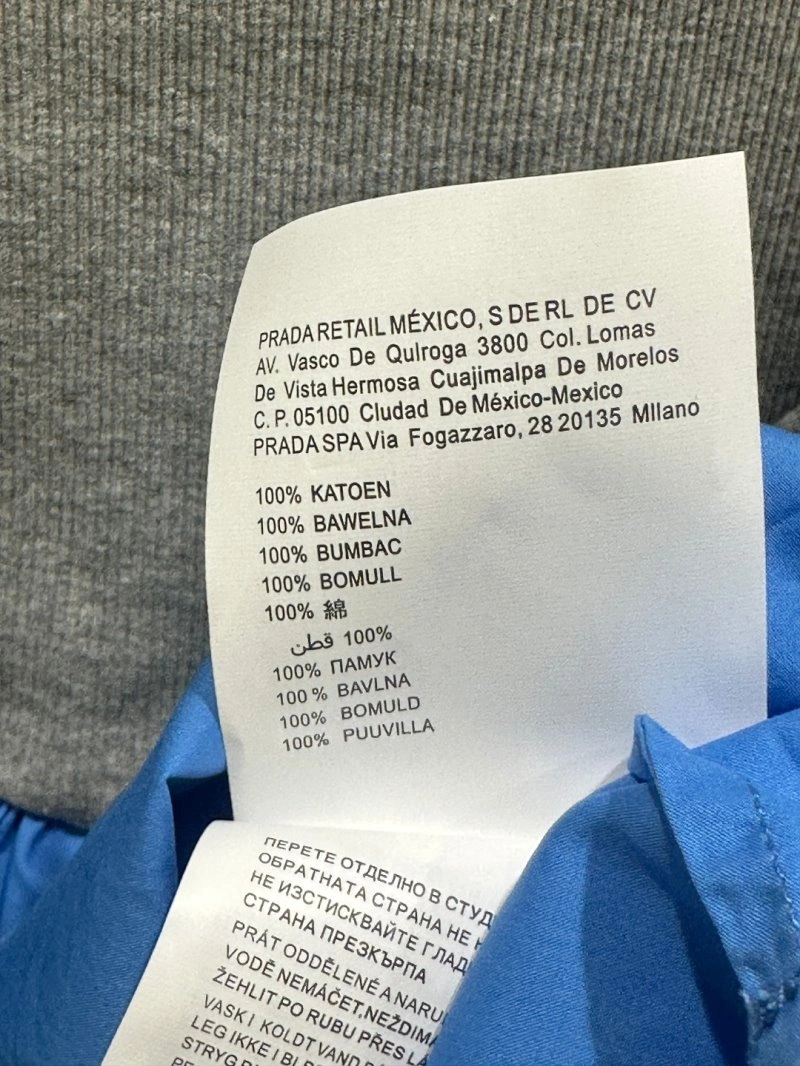 Accurate model Unclassified Brand Dress