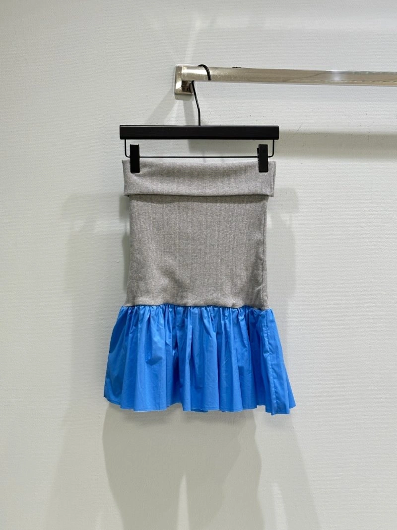 Accurate model Unclassified Brand Dress