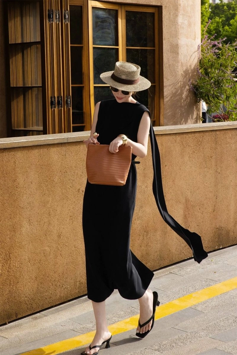 Legit Unclassified Brand Dress