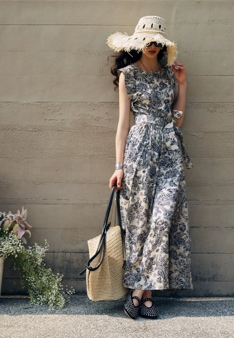 Brand-authenticated Unclassified Brand Dress