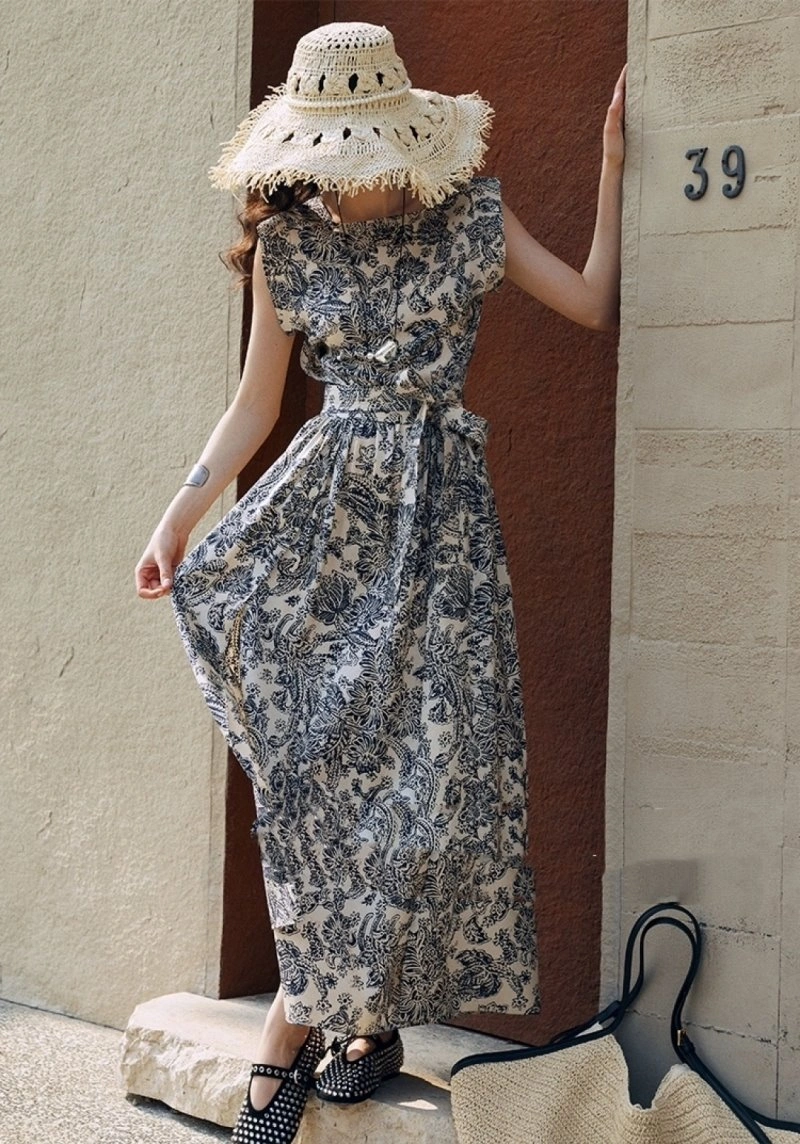 Brand-authenticated Unclassified Brand Dress