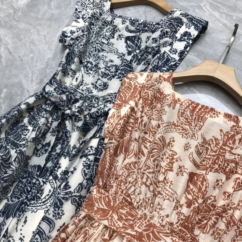 Brand-authenticated Unclassified Brand Dress