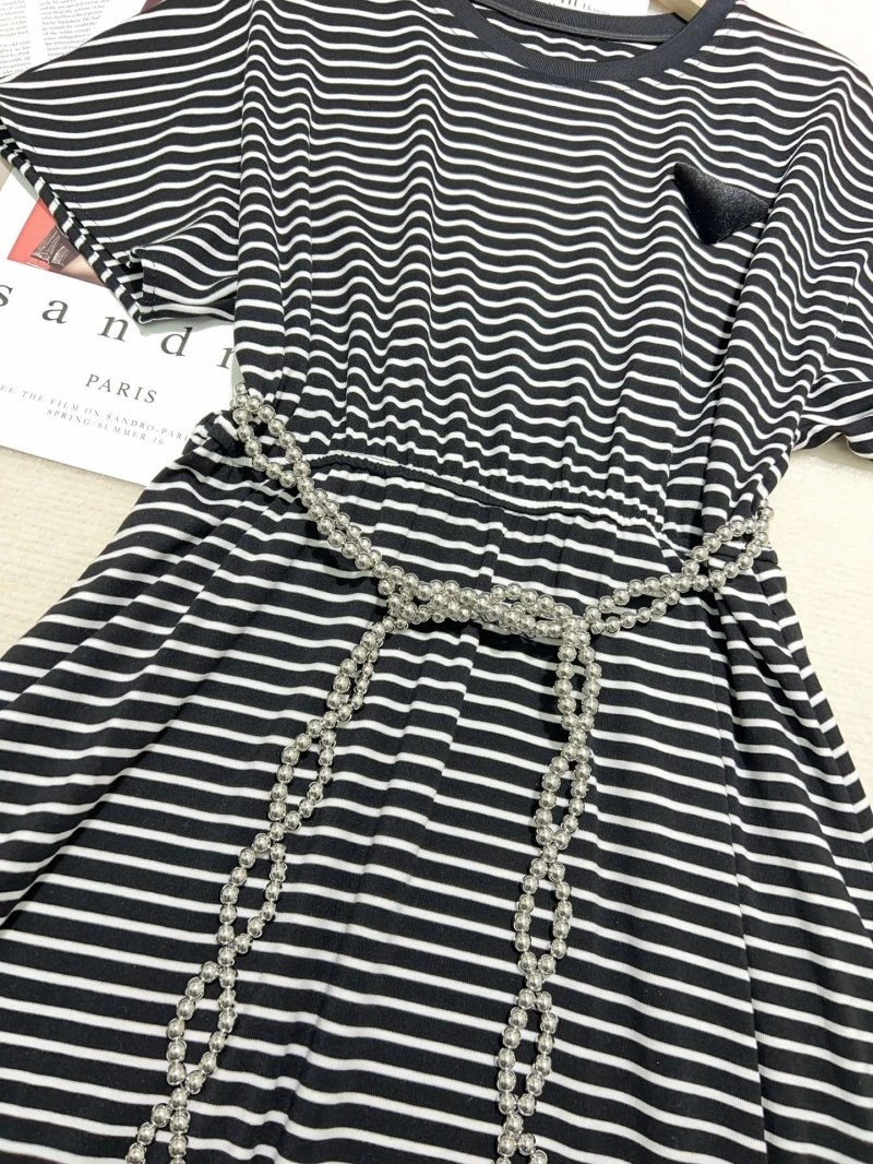 Cut-rate Unclassified Brand Dress