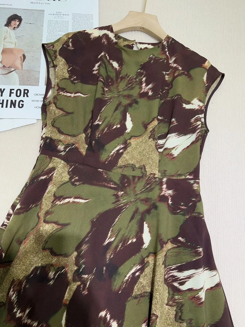 Inexpensive Unclassified Brand Dress