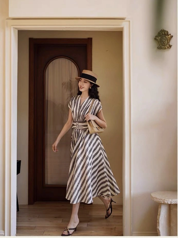 Unclassified Brand Dress