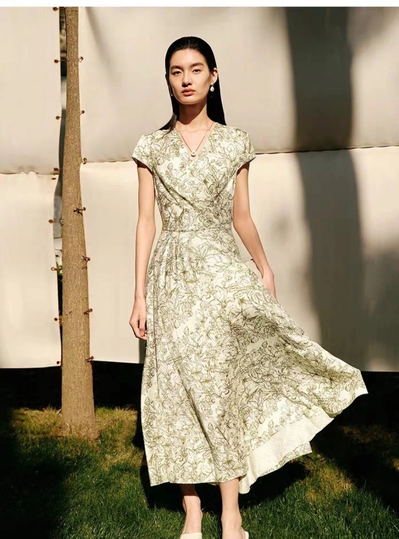 Value-priced Unclassified Brand Dress