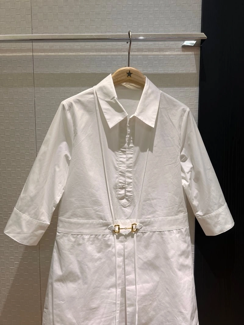 Indistinguishable Unclassified Brand Dress