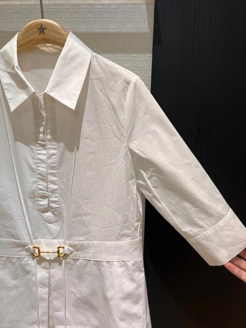 Indistinguishable Unclassified Brand Dress