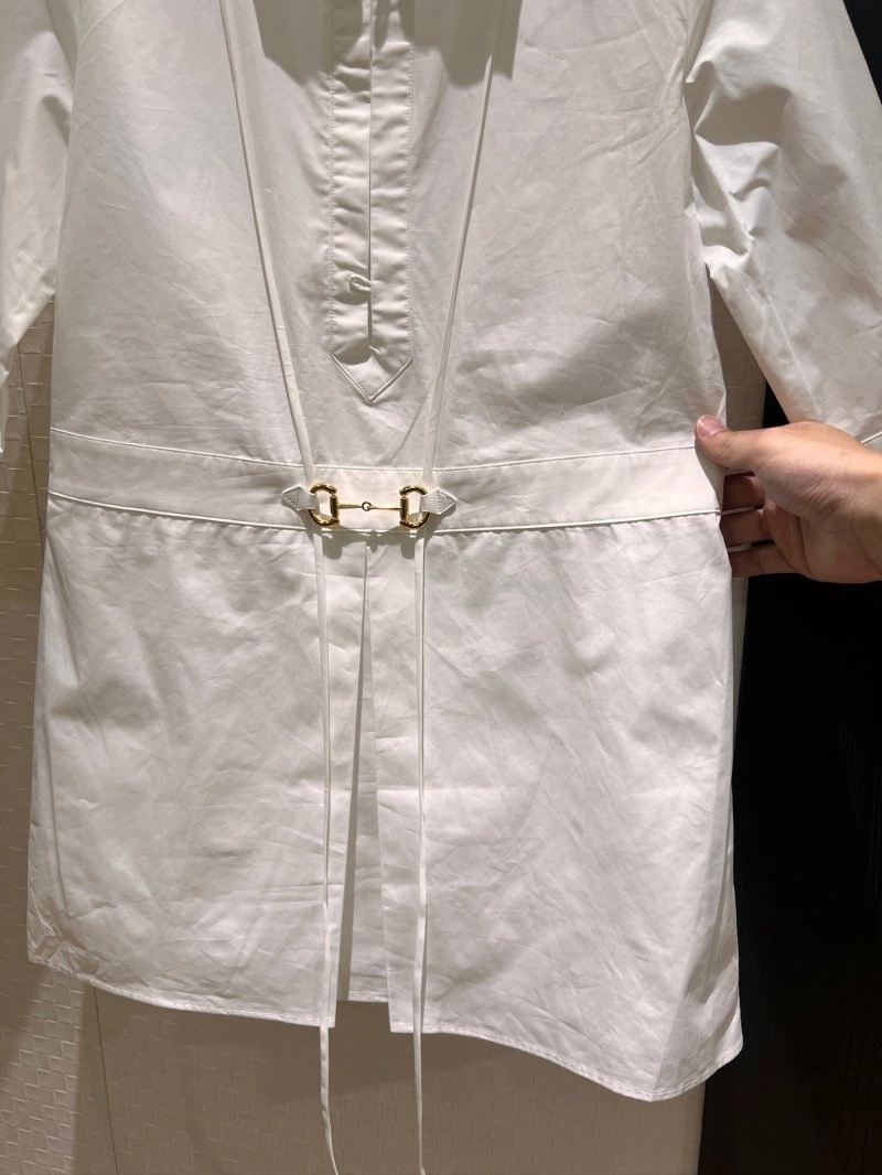 Indistinguishable Unclassified Brand Dress