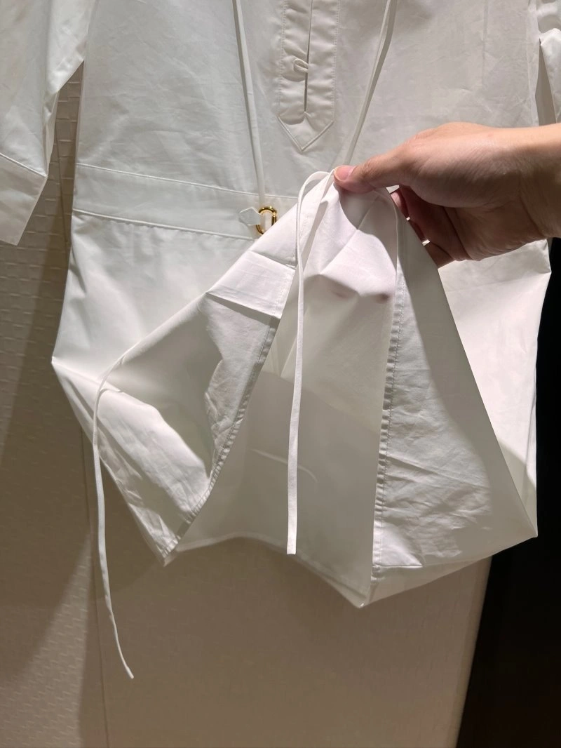 Indistinguishable Unclassified Brand Dress