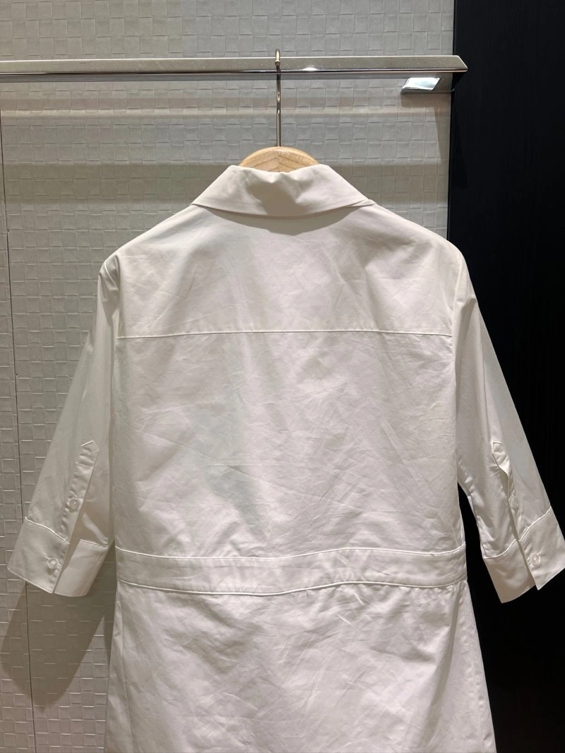 Indistinguishable Unclassified Brand Dress
