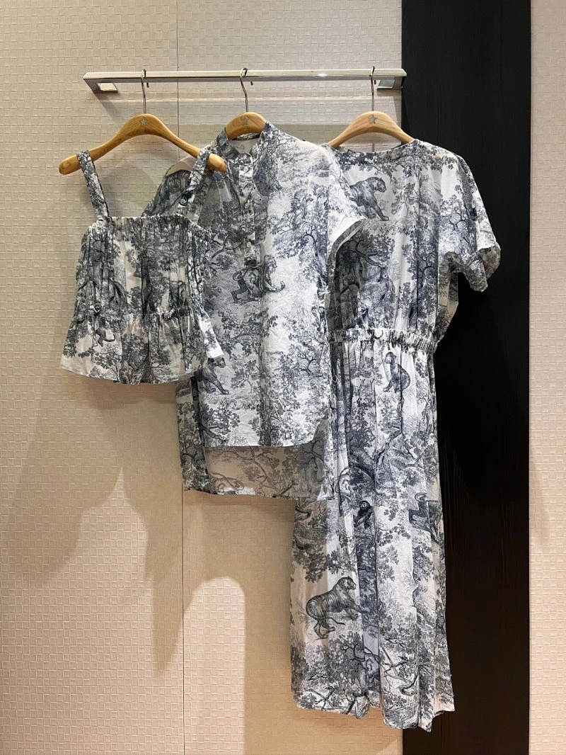 High accuracy Unclassified Brand Dress