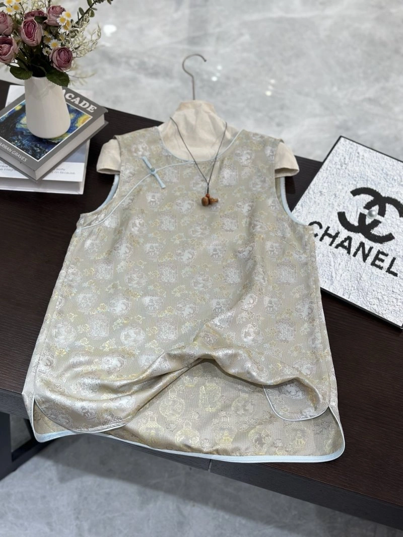 Real Unclassified Brand Dress