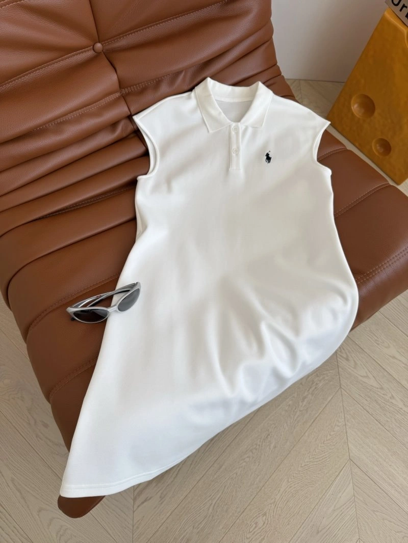 Accurate model Unclassified Brand Dress