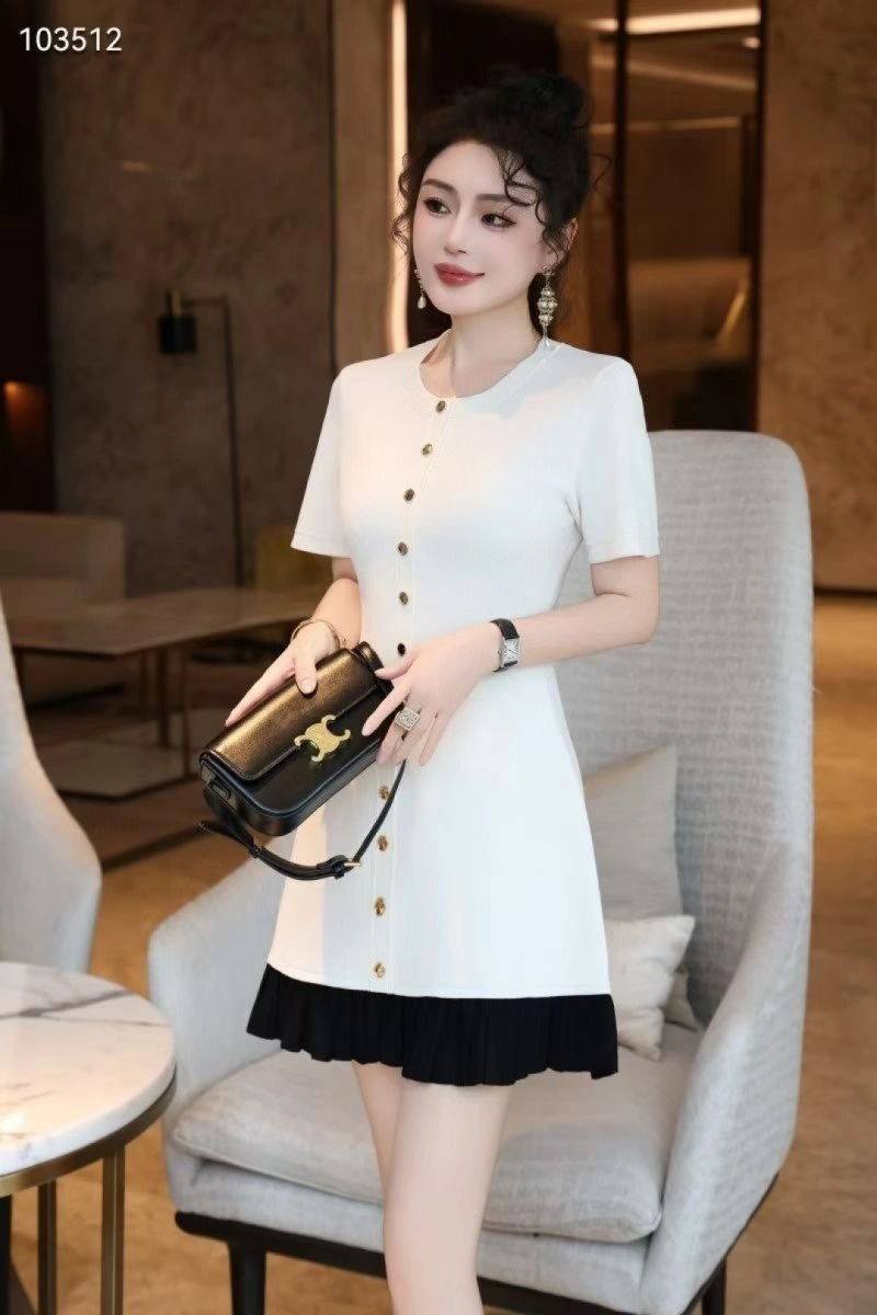 Accurate model Unclassified Brand Dress