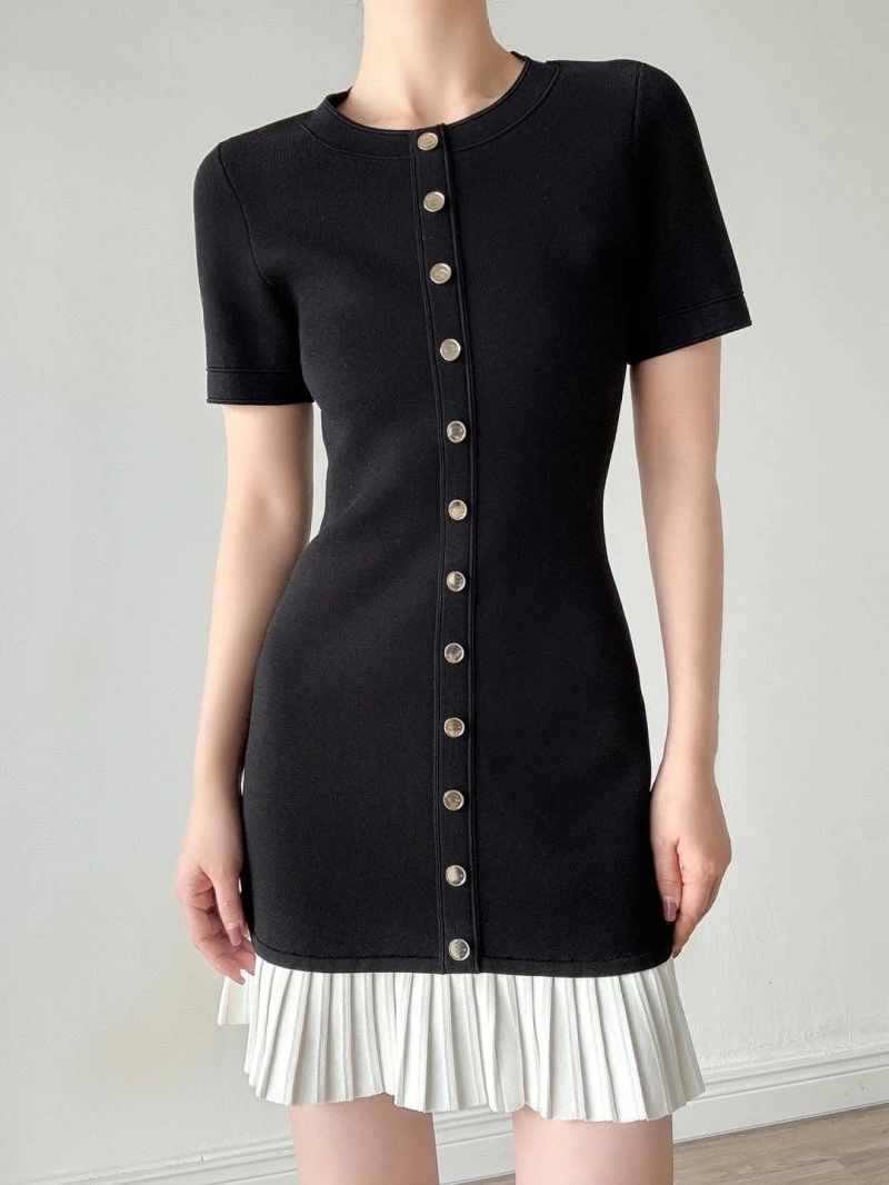 Accurate model Unclassified Brand Dress