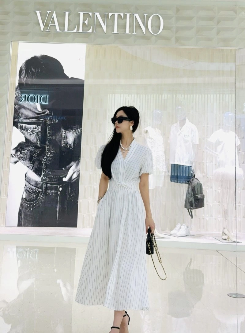 Unclassified Brand Dress