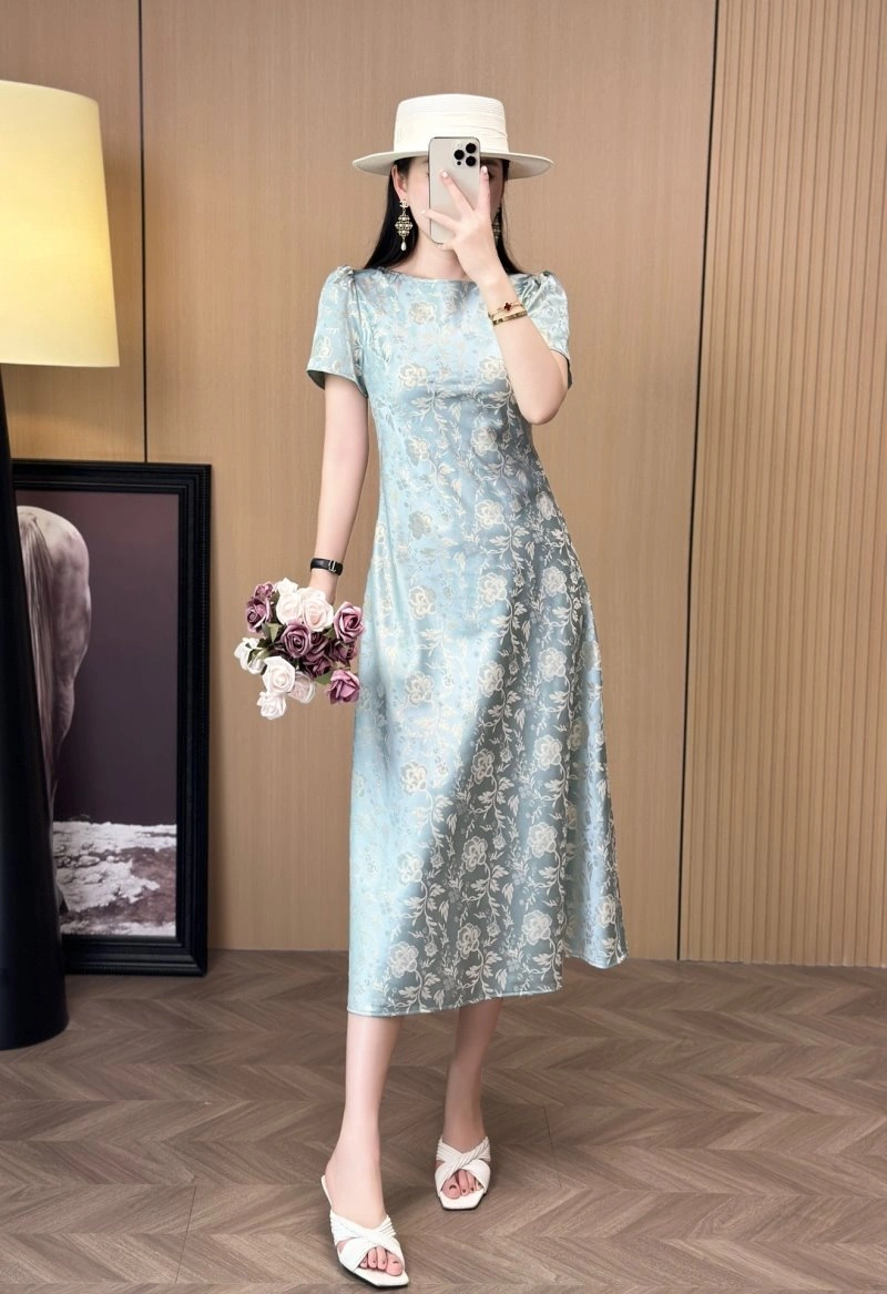 Real Unclassified Brand Dress
