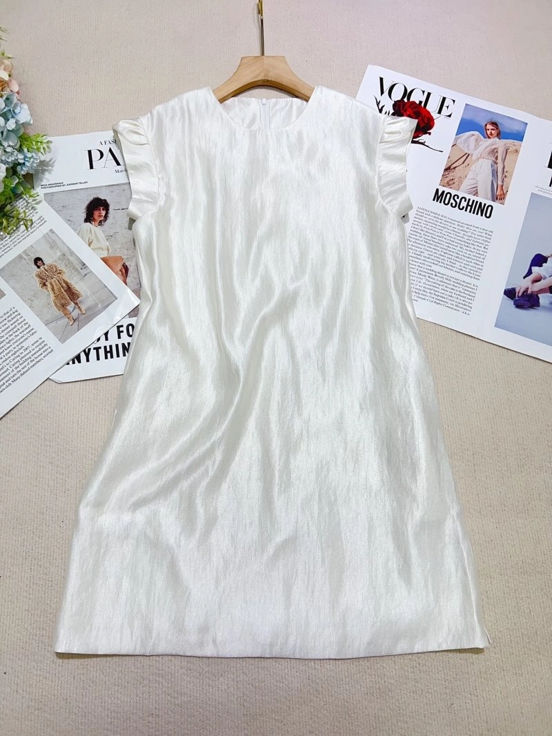 Genuine Unclassified Brand Dress