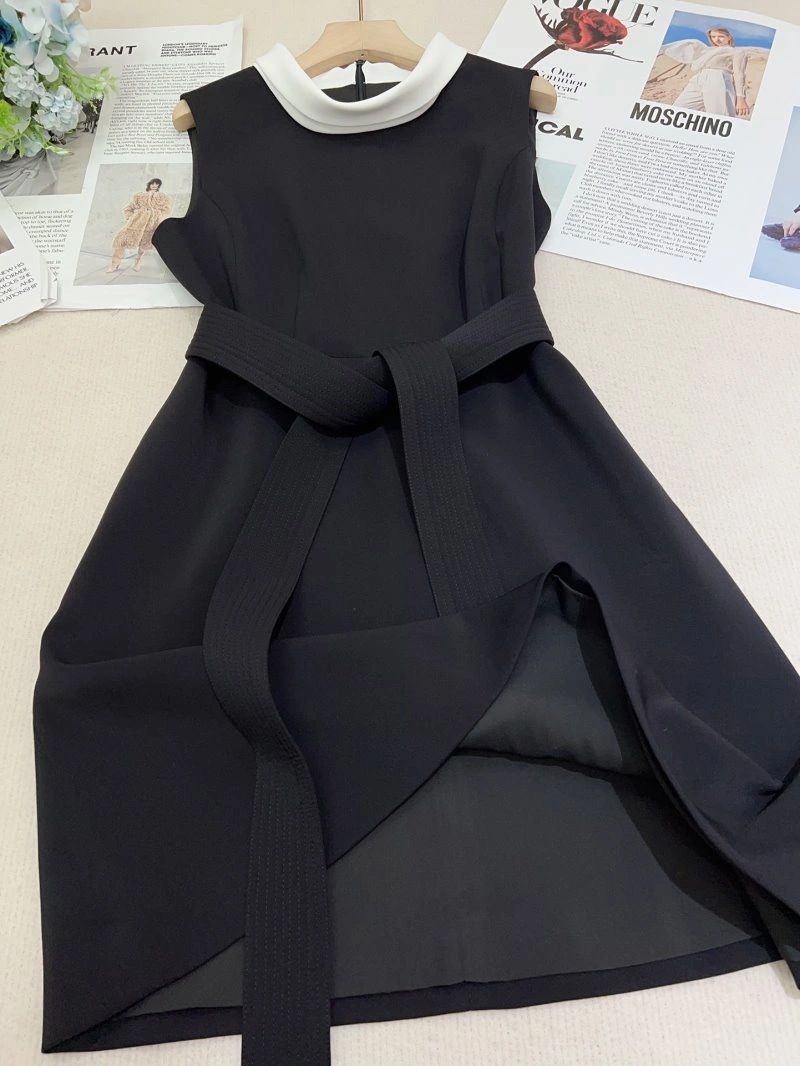 Indistinguishable Unclassified Brand Dress