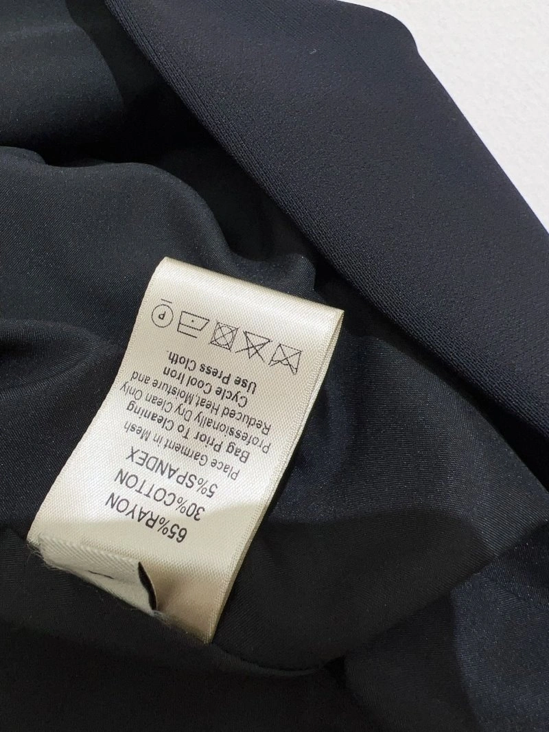 Indistinguishable Unclassified Brand Dress