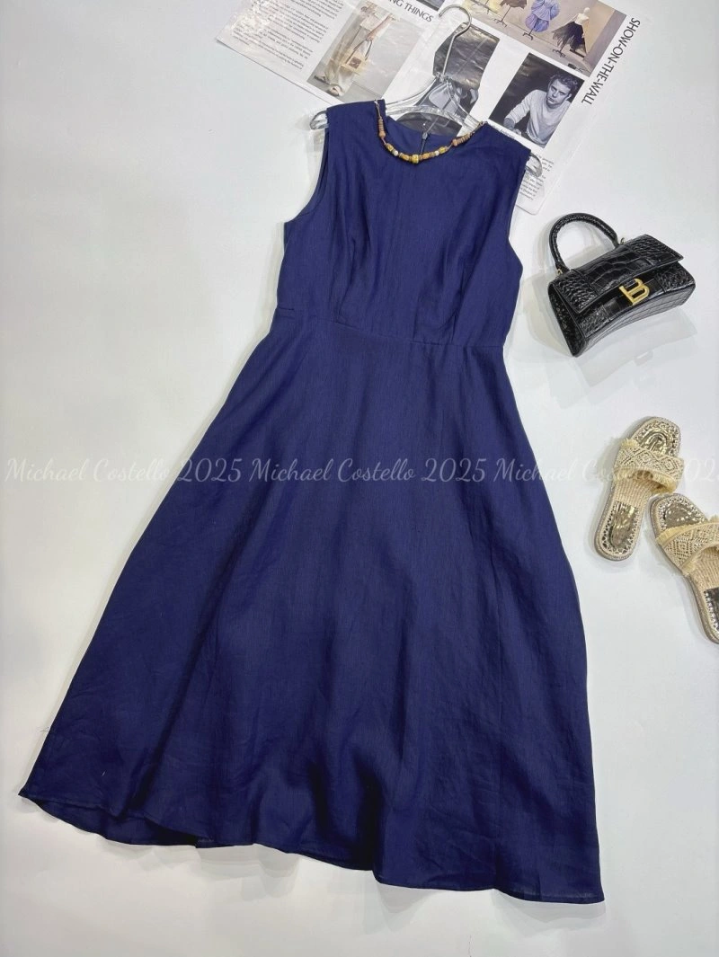 Low-cost Unclassified Brand Dress