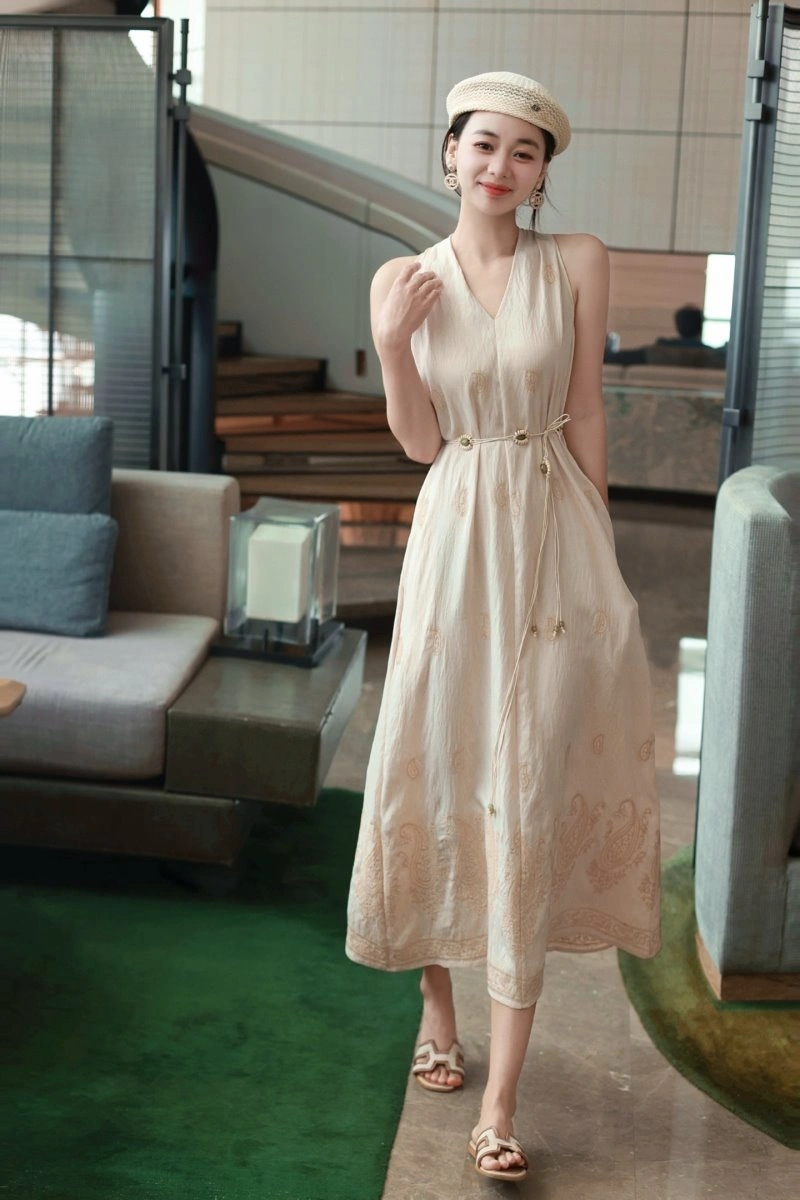 Unclassified Brand Dress