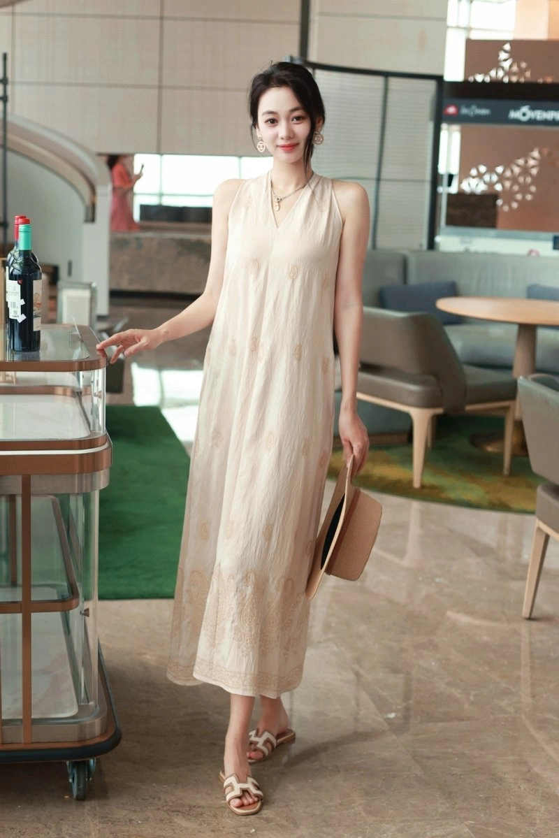 High accuracy Unclassified Brand Dress