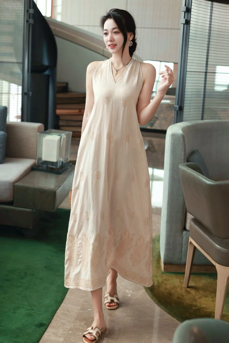 High accuracy Unclassified Brand Dress