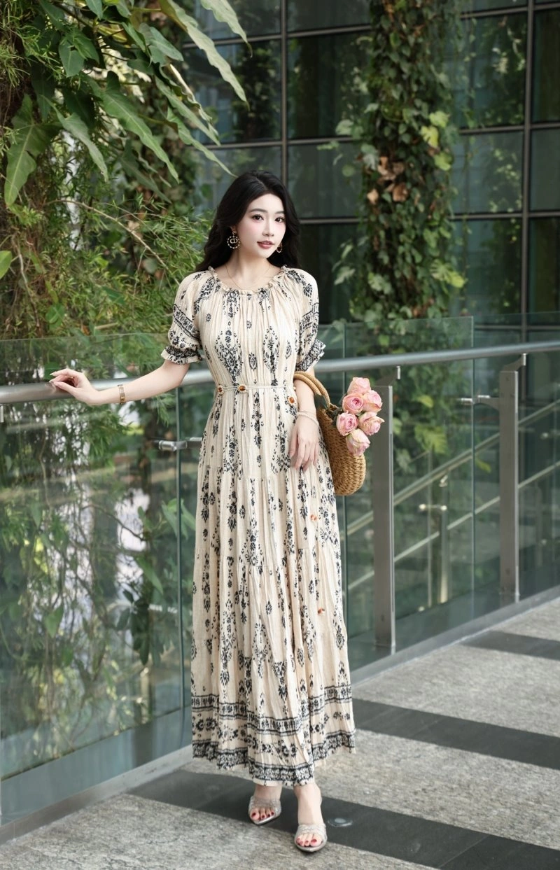 Inexpensive Unclassified Brand Dress