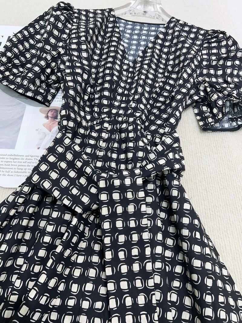 Discounted Unclassified Brand Dress