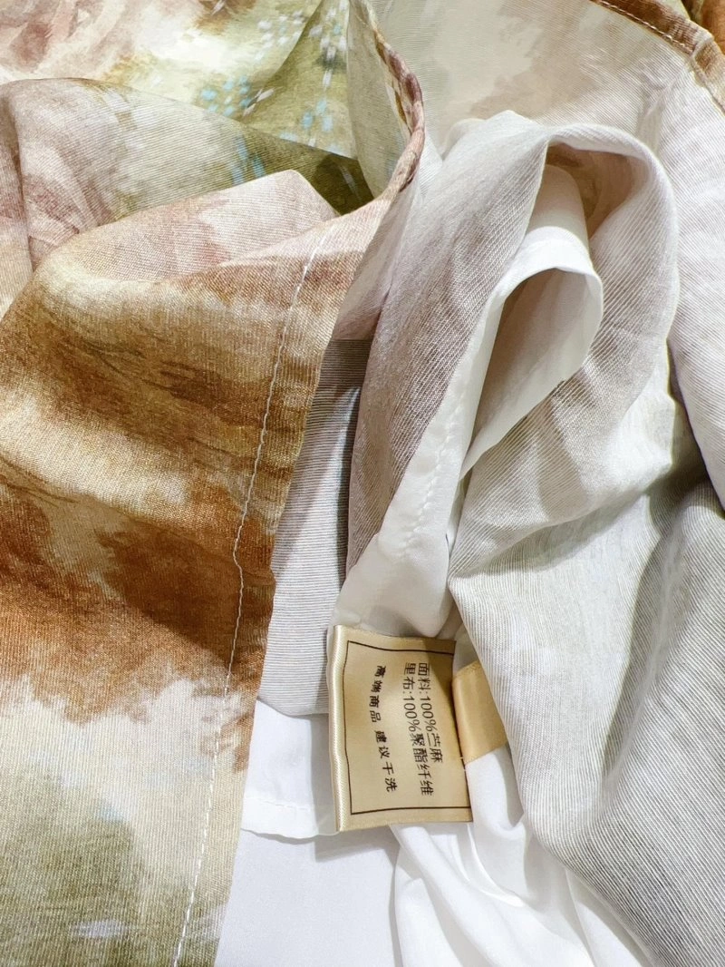 Low-cost Unclassified Brand Dress