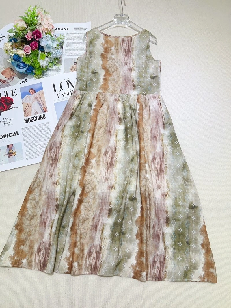 Low-cost Unclassified Brand Dress