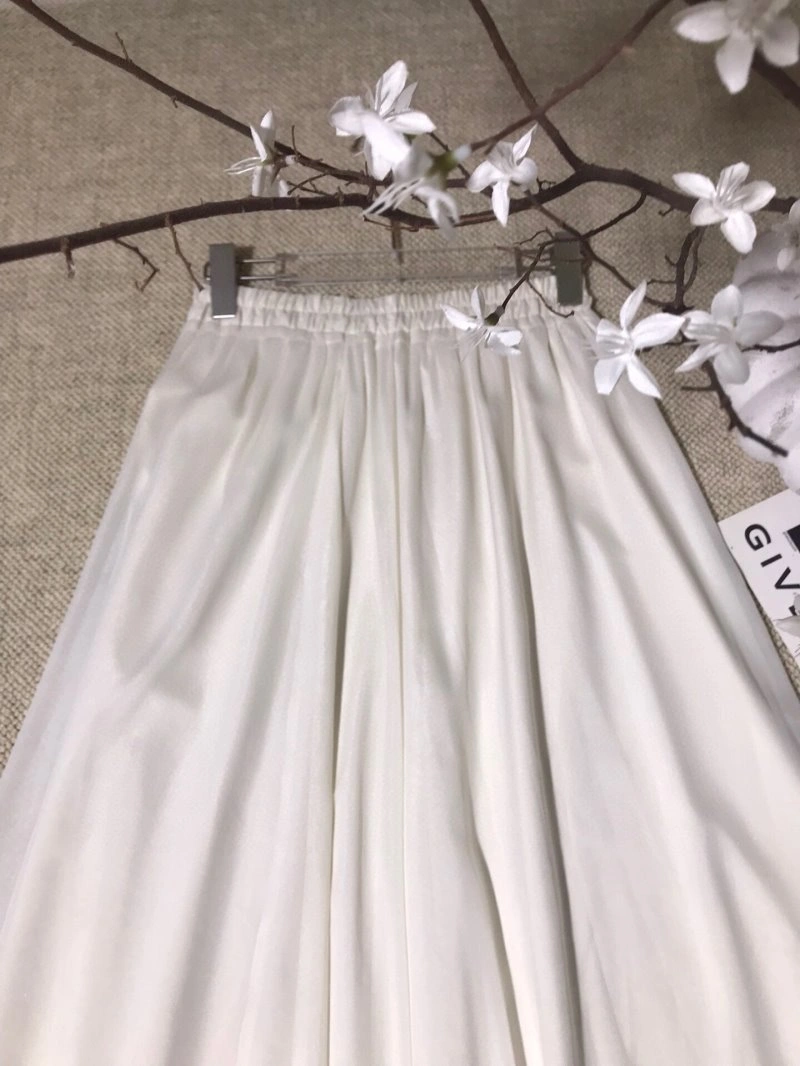 Low-cost Unclassified Brand Dress