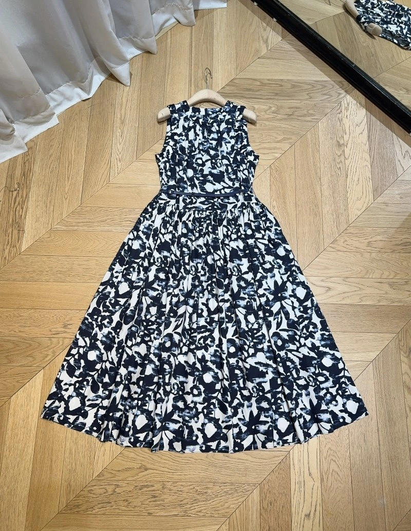 Brand-authenticated Unclassified Brand Dress