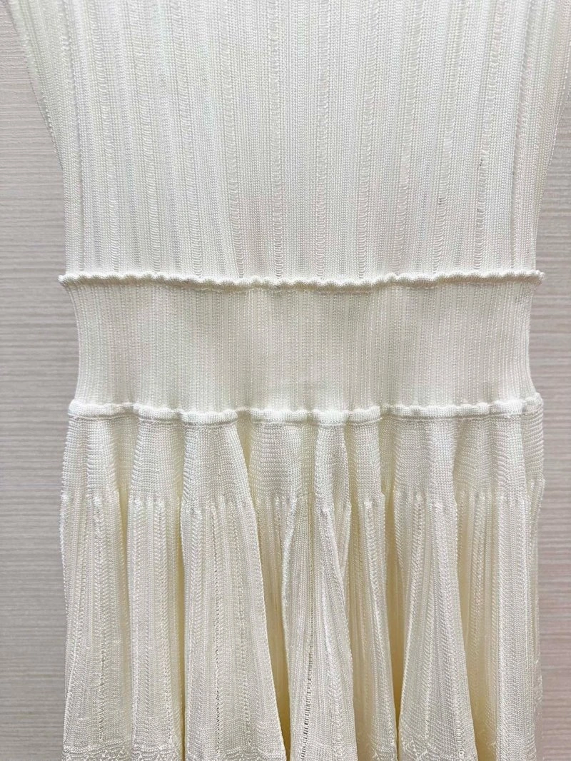 Bargain Unclassified Brand Dress