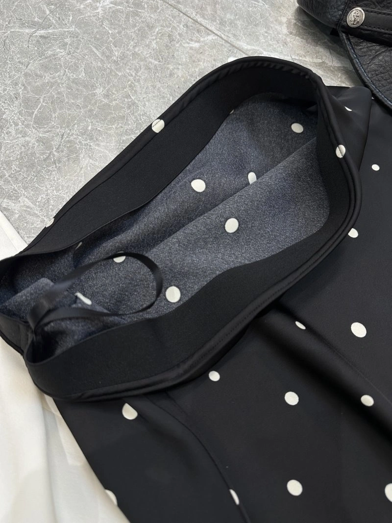 Discounted Unclassified Brand Dress