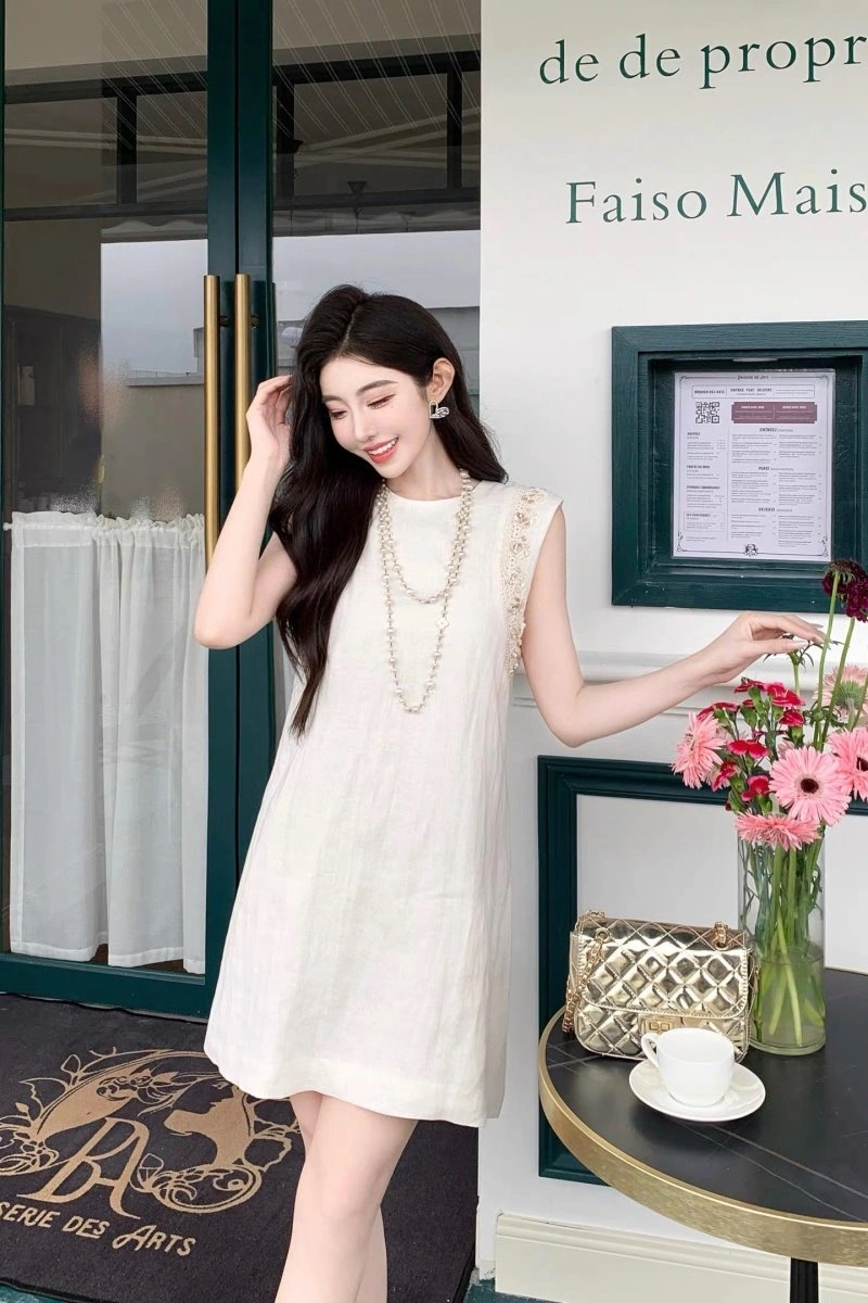 Low-cost Unclassified Brand Dress