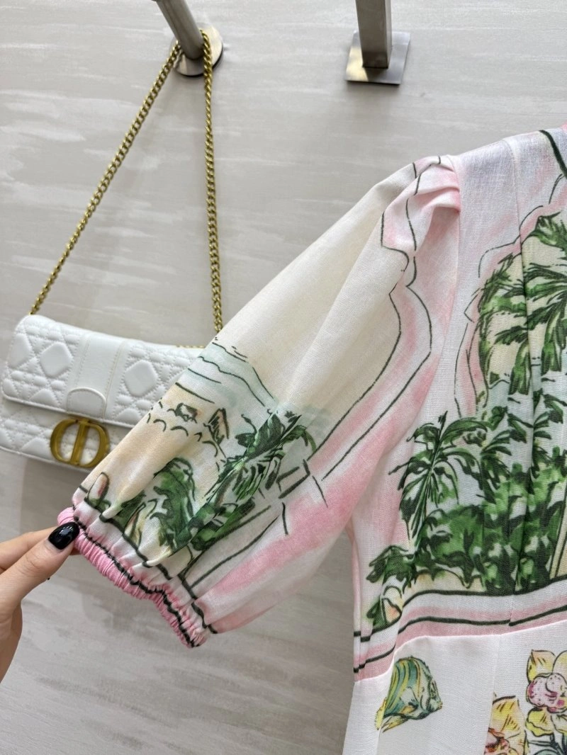 Precise copy Unclassified Brand Dress