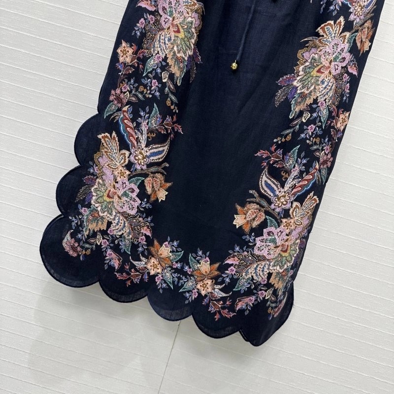 Brand-authenticated Unclassified Brand Dress