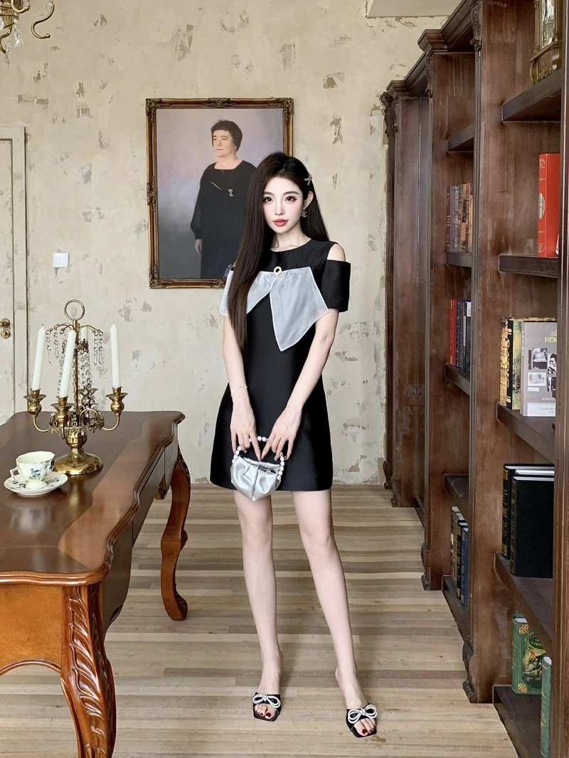 Unclassified Brand Dress